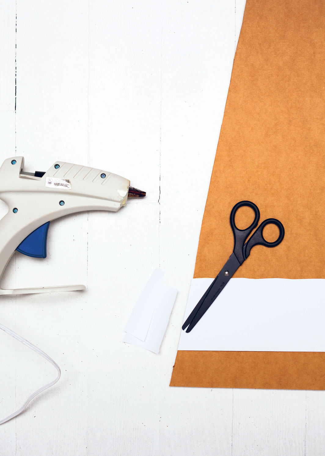 DIY Paper-Fringe Christmas Tree • CHILD Magazines